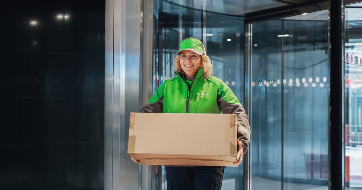 The pick-up deadline at post in store/post office for Business Parcel ...